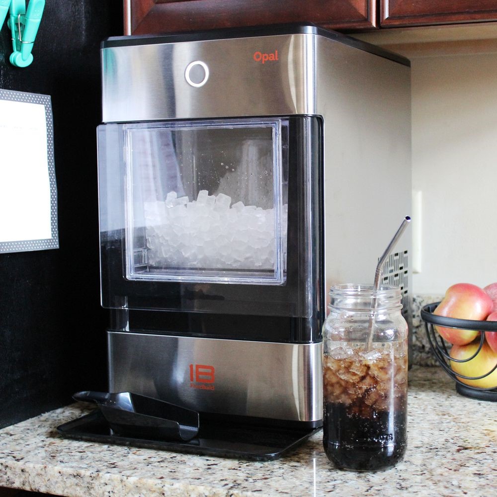What Is an Ice Maker, and How Is It Different from a Refrigerator ...